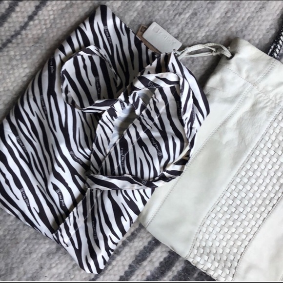 Linea Pelle | Bags | Linea Pelle Collection Rare Jules Cream Tote Bag ...